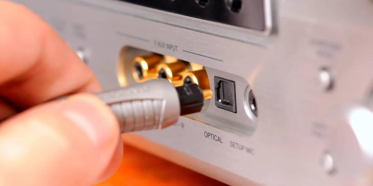 TOSLINK Optical Cable: What It Is and What Are The Pros